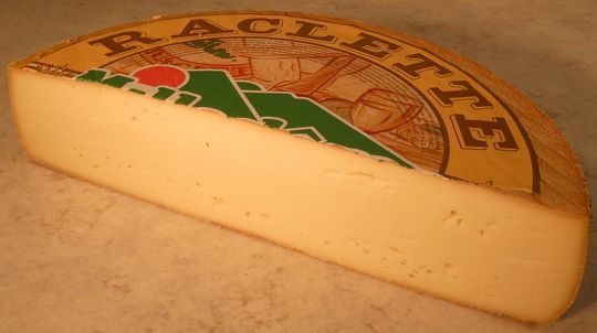 Raclette French | Products - Gouda Cheese Shop